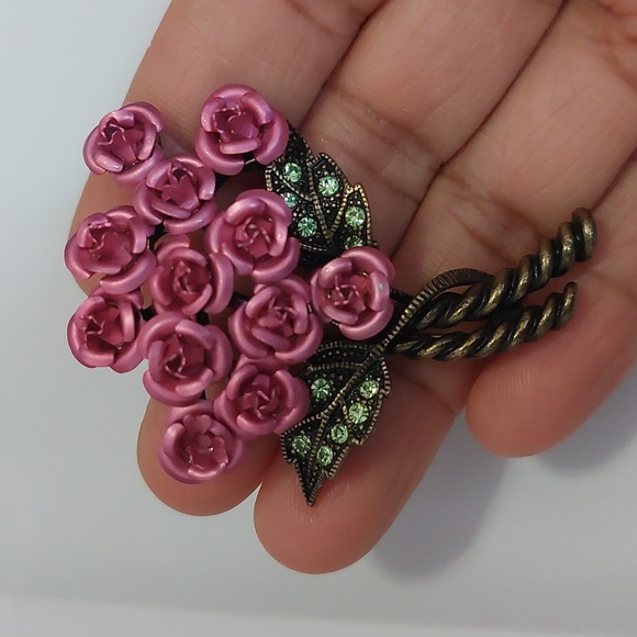 Avon | Jewelry | Vintage Avon A Dozen Of Pink Roses Flower Bouquet ...